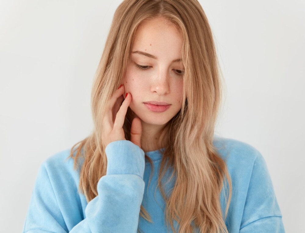 Why does my jaw pop when I chew: everything you need to know